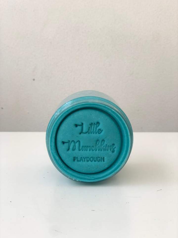 Little Munchkins Snowflake Sparkle Playdough - Tinker Tray Play