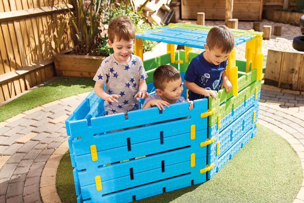 Constructa Den - Tinker Tray Play