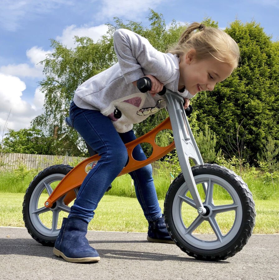 Cruiser Lightweight Balance Bike - Tinker Tray Play